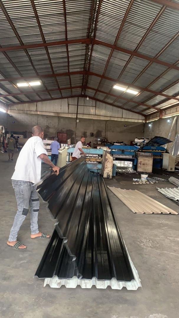 Project Uploading: Loading of Longspan Aluminium and Rain gutter to ...